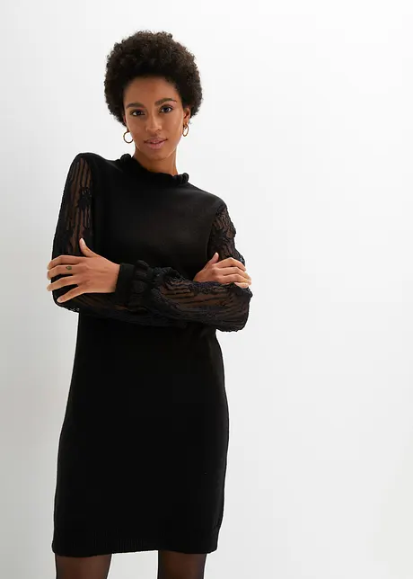 Stilig strikket kjole med figurnær passform - sort